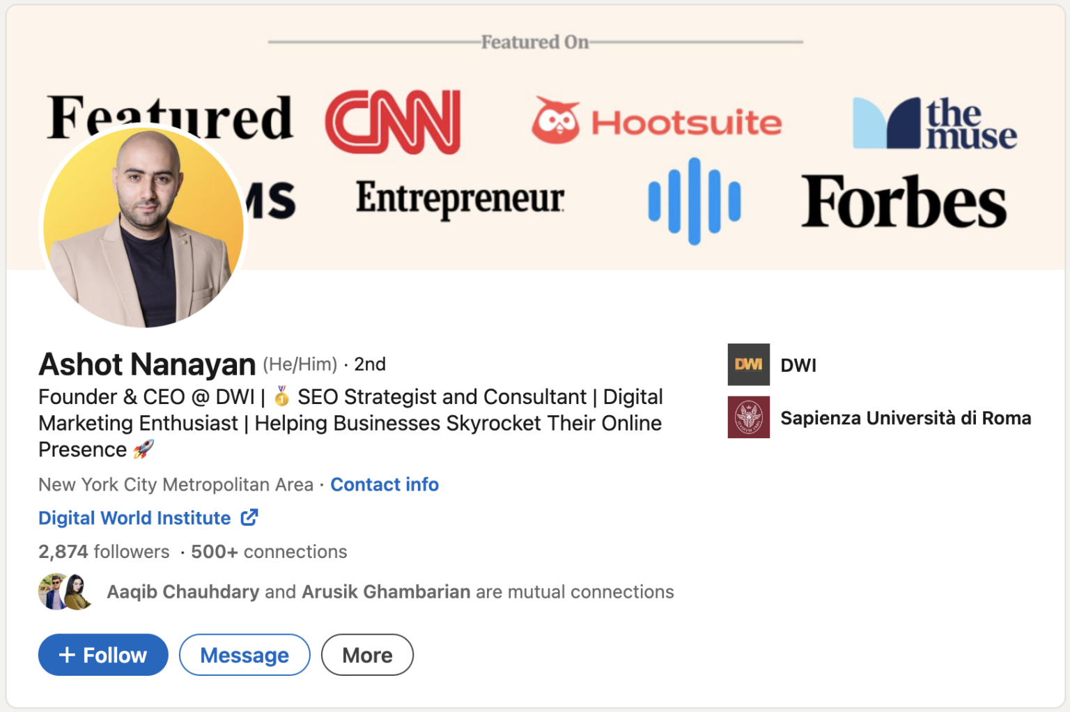 How to Write an Impactful LinkedIn Headline (+ Examples)